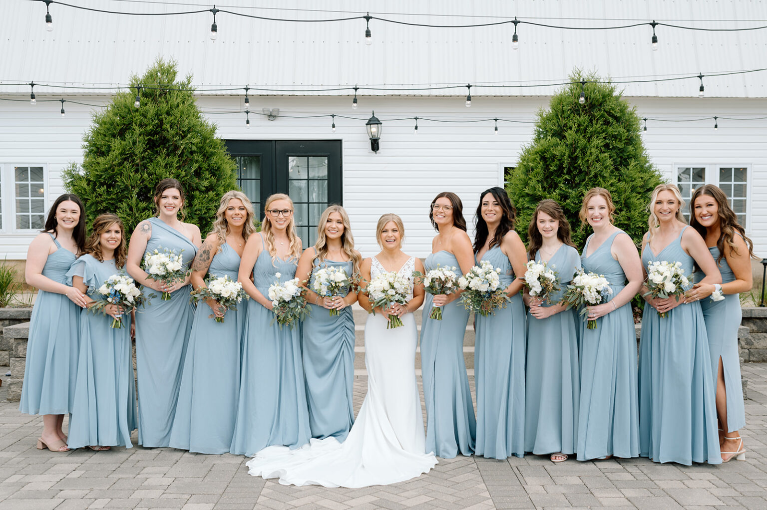 How I Approach Sneak Peek Photography | alycrossphotography.com