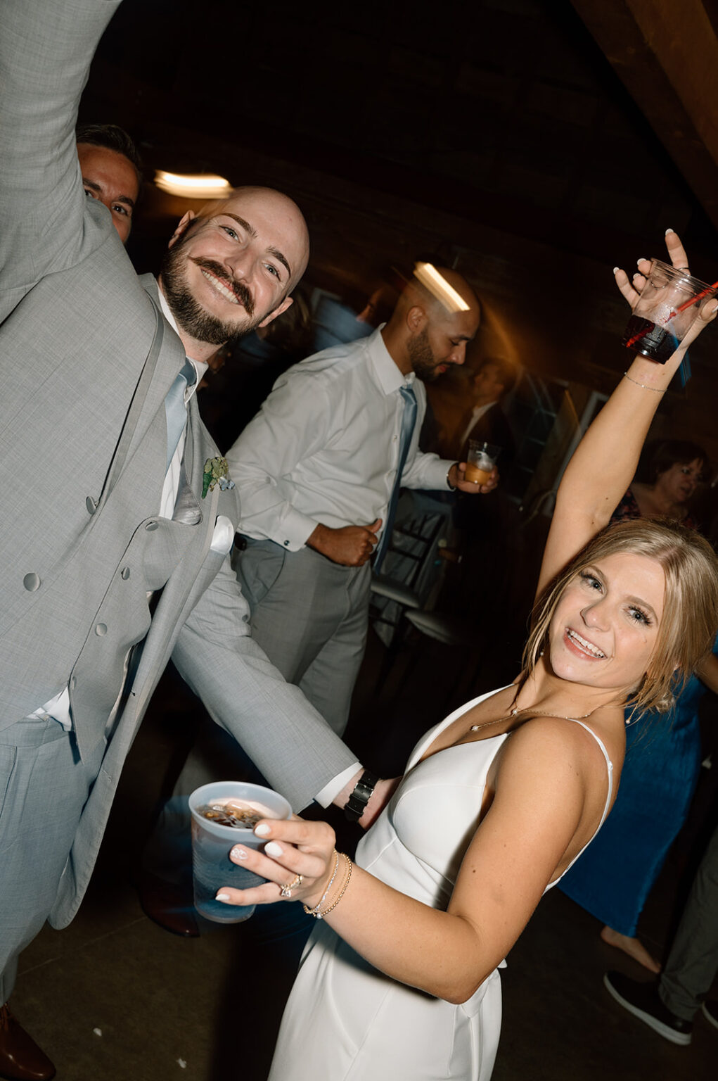 How I Approach Sneak Peek Photography | alycrossphotography.com
